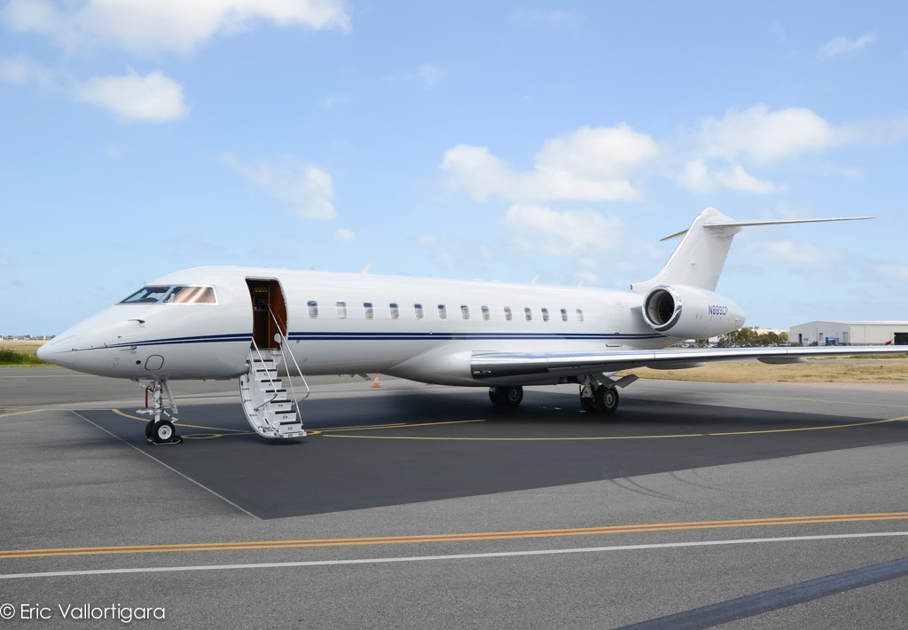 Adelaide BizJet's: Bombardier BD-700 Global Express N889CP arrives