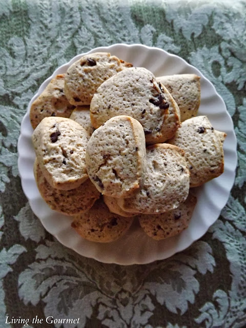 Crumble Cookies - Living The Gourmet