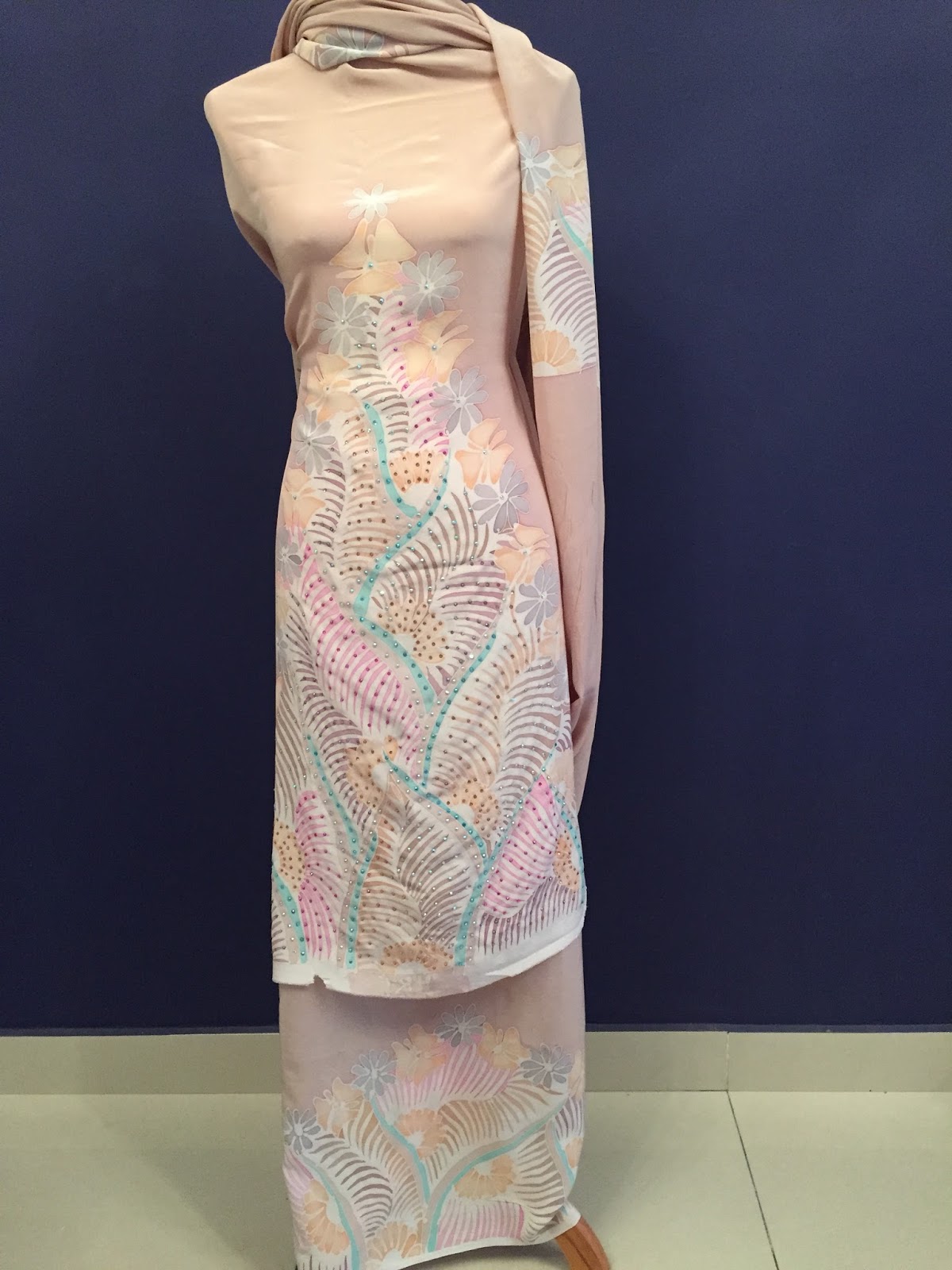 Coretan Kak Mas: Batik Sutera Crepe Terengganu