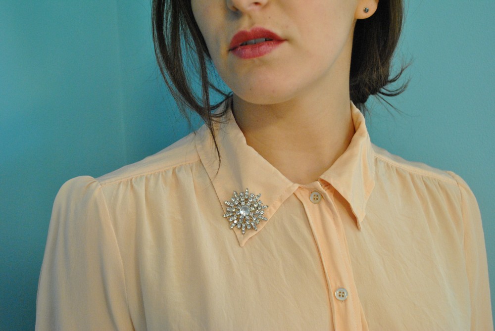 Fashion Flare♡♡: 10 New And Stylish Ways To Wear Your Brooch