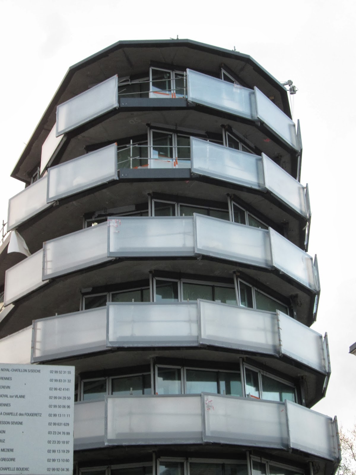 EntreVoir: Jean Nouvel - l'immeuble Cap Mail - Rennes suite ...