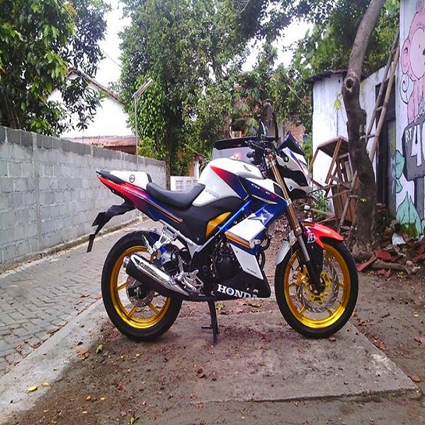 59 Gambar modifikasi motor cb150r sederhana full fairing special ...