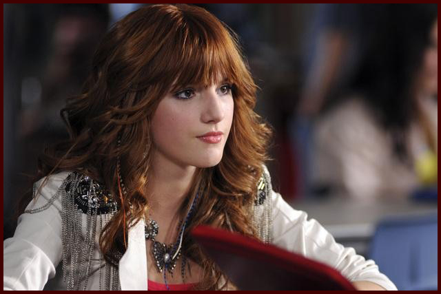 Bella Thorne: Mas fotos de Frenemies