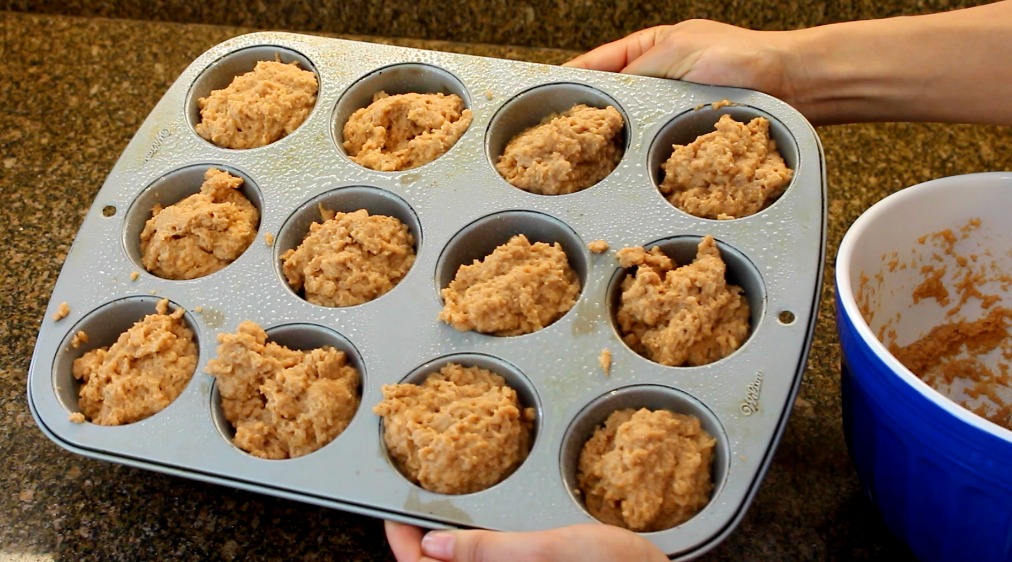 Healthful Carrot Muffins (Using Pulp!) - The Daily Connoisseur