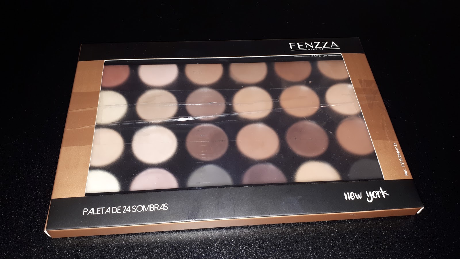 Resenha completa: Paleta #Fenzza 24 cores Mulheres Que Usam Make
