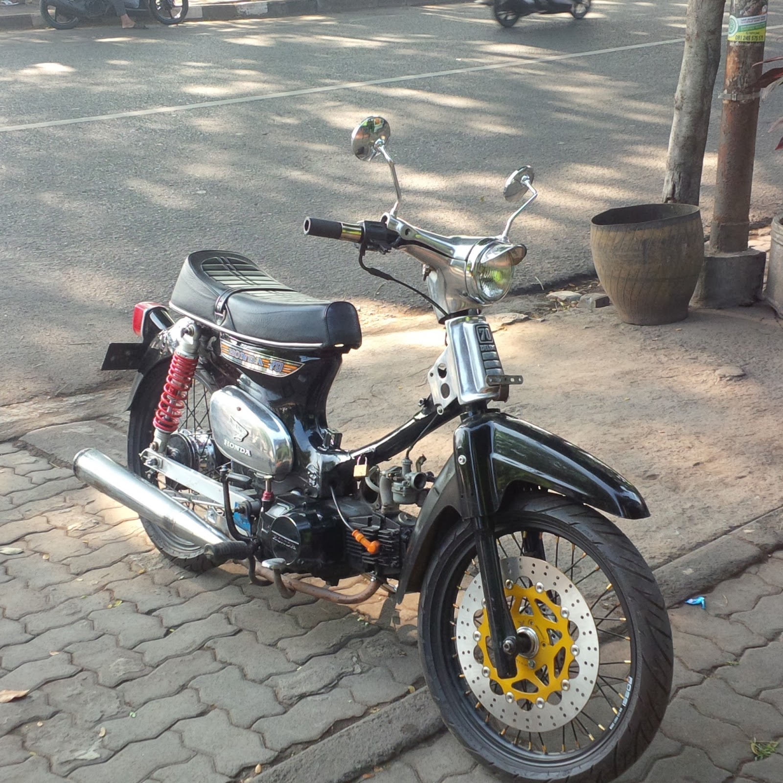 Honda C70 Basic Grand