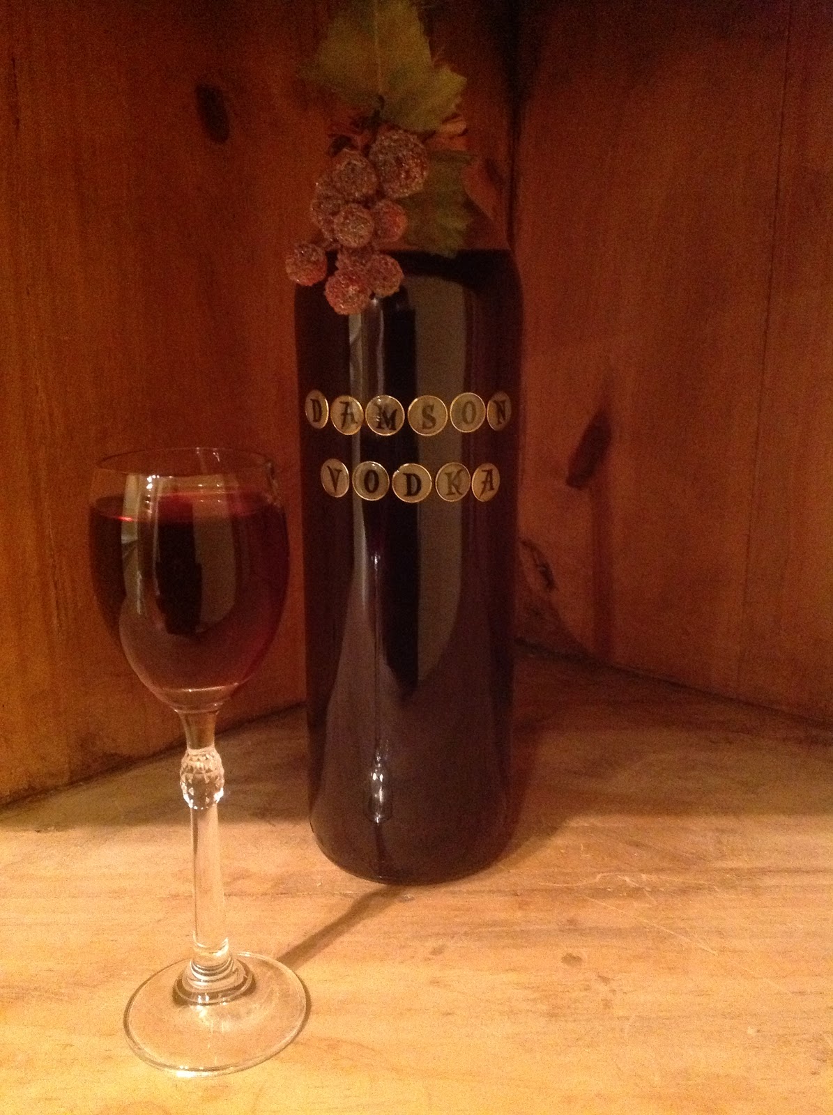 Eat Slurp Burp : Damson Vodka