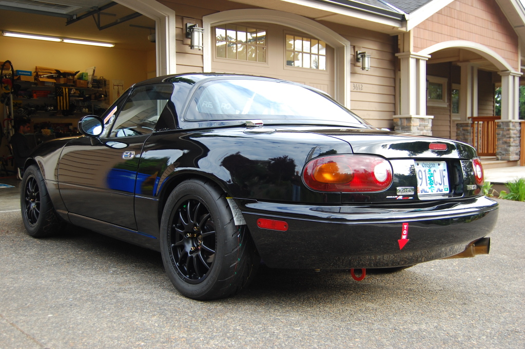 Maverik Corner MX5: Ideal not extreme track Miata