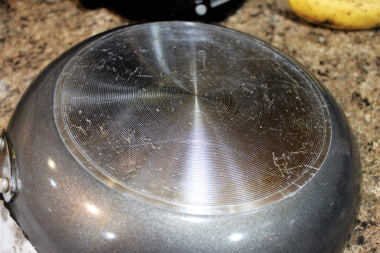 Lisa's Scrappy Hideaway: How To Clean the Bottoms of Your Pots & Pans