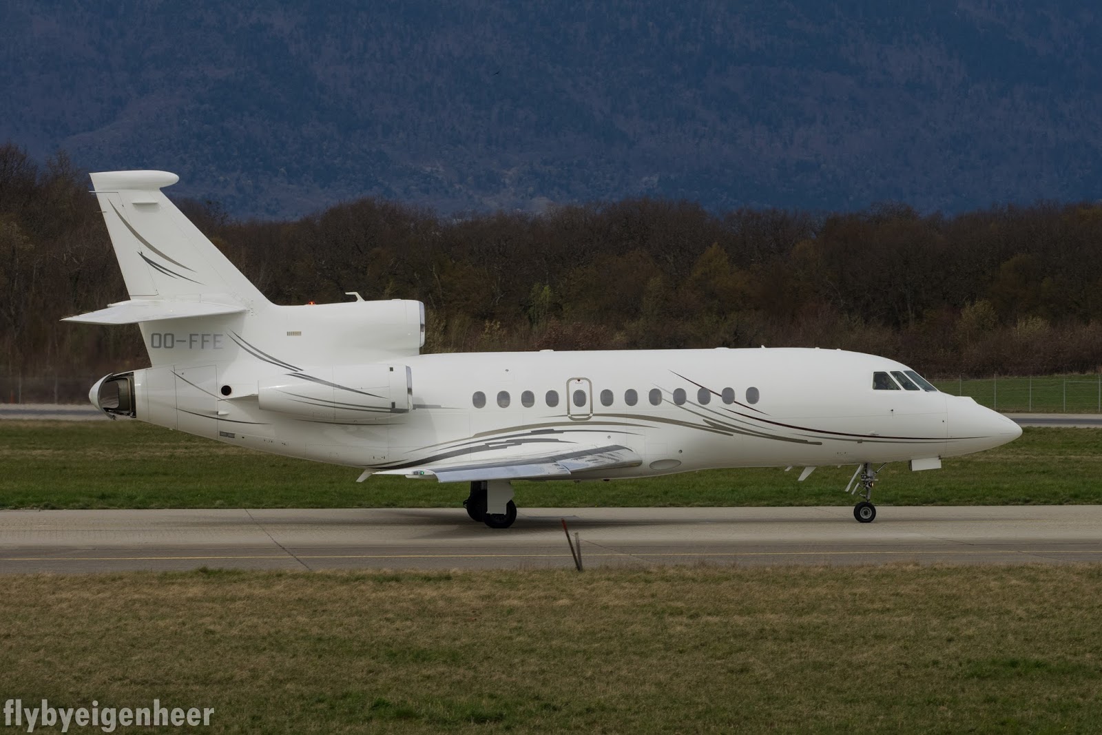 FLUGZEUGE Privatjets etc: OO-FFE Dassault Falcon 900EX EASy F900 > AAB