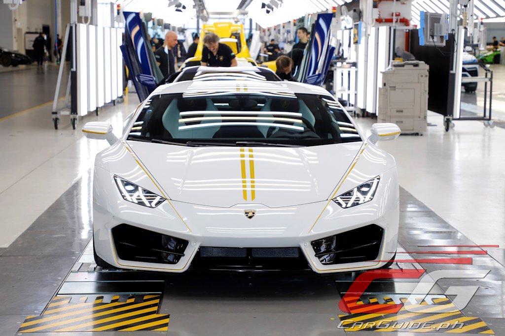 Pope Francis Just Received a 602-Horsepower Popemobile | CarGuide.PH ...