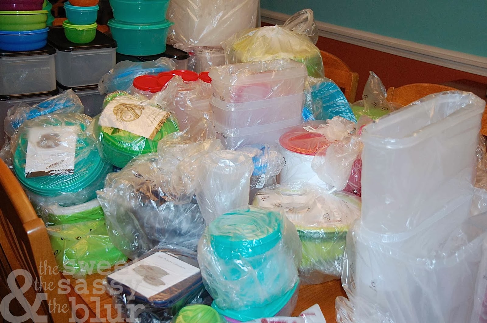 The Sweet, The Sassy and The Blur: Vintage Tupperware Party