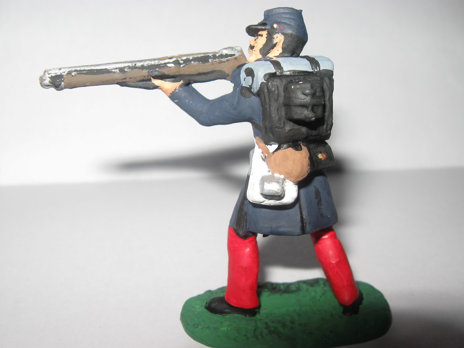 PAINTED PLASTIC SOLDIERS