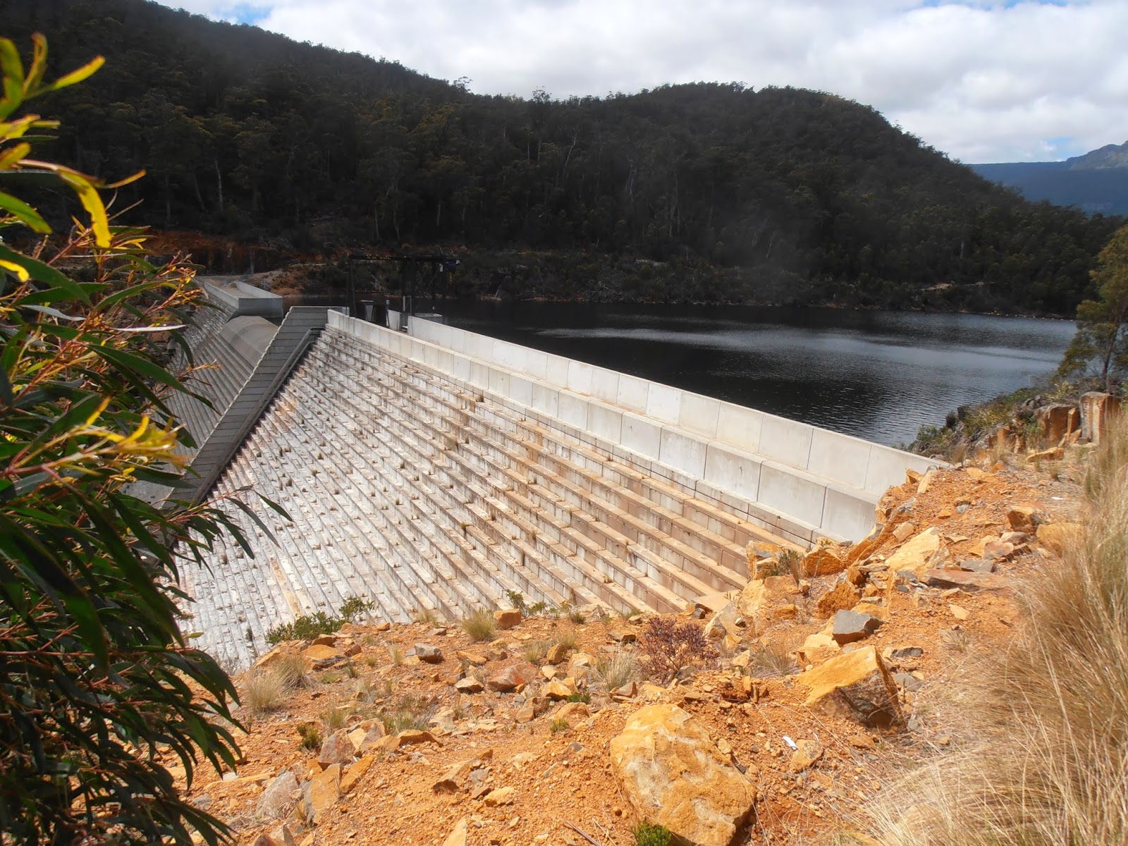 The Clarke's Aussie Adventure: 16 November 2013 - Deloraine Apex ...