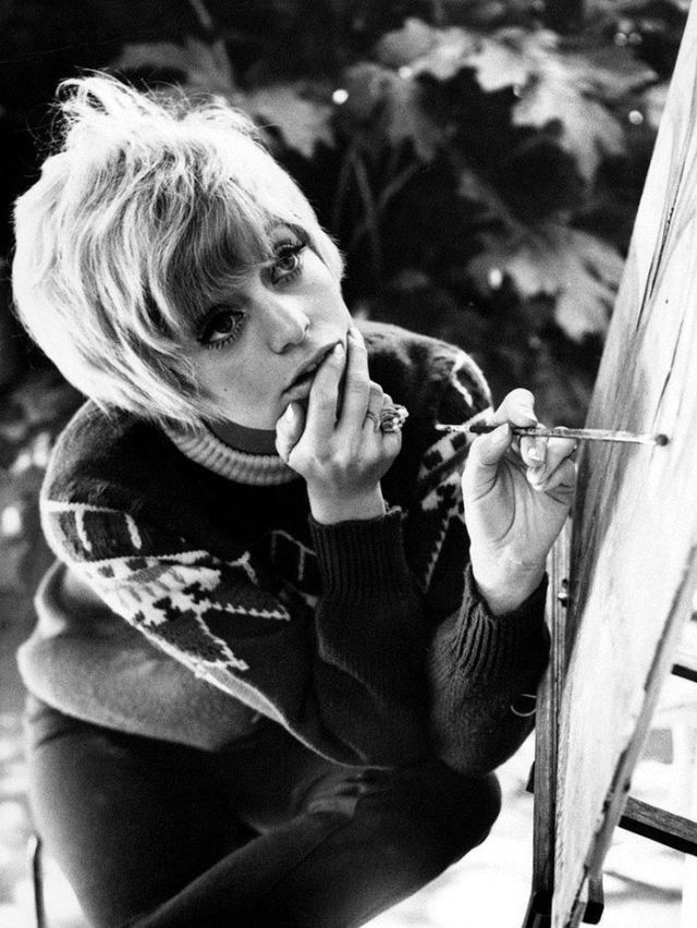 60 Gorgeous Photos of Goldie Hawn in the Mid-Late 1960s ~ Vintage Everyday