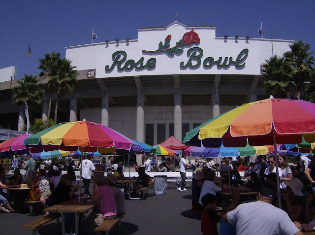 29 Skirts: The Rose Bowl Flea Market