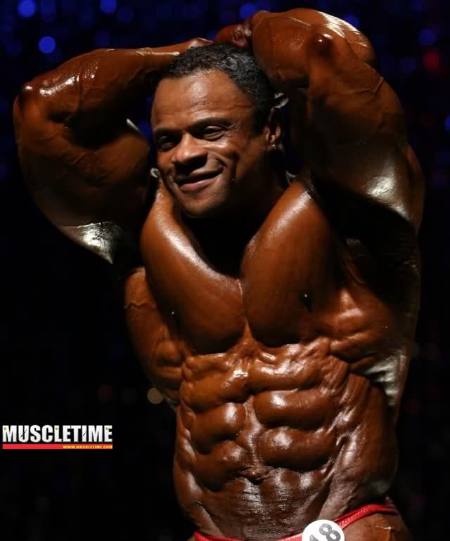 Buff Body Bros: The Absolute Magnificence of Silvio Samuel