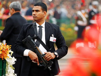 WeaponoTech : India's Fire Power : FN P90 Submachine Gun