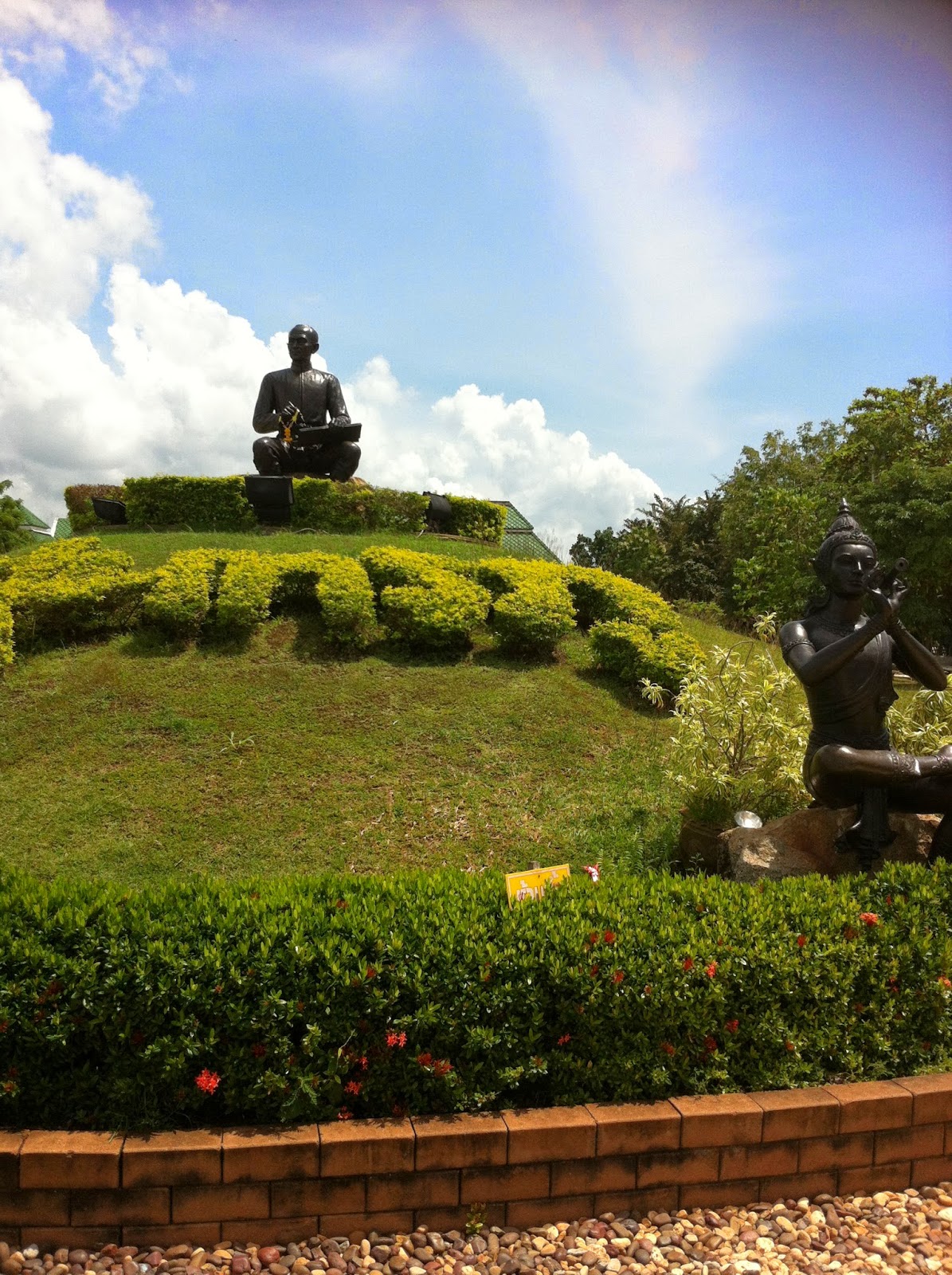 Trips to Thailand: Rayong - Sunthorn Phu