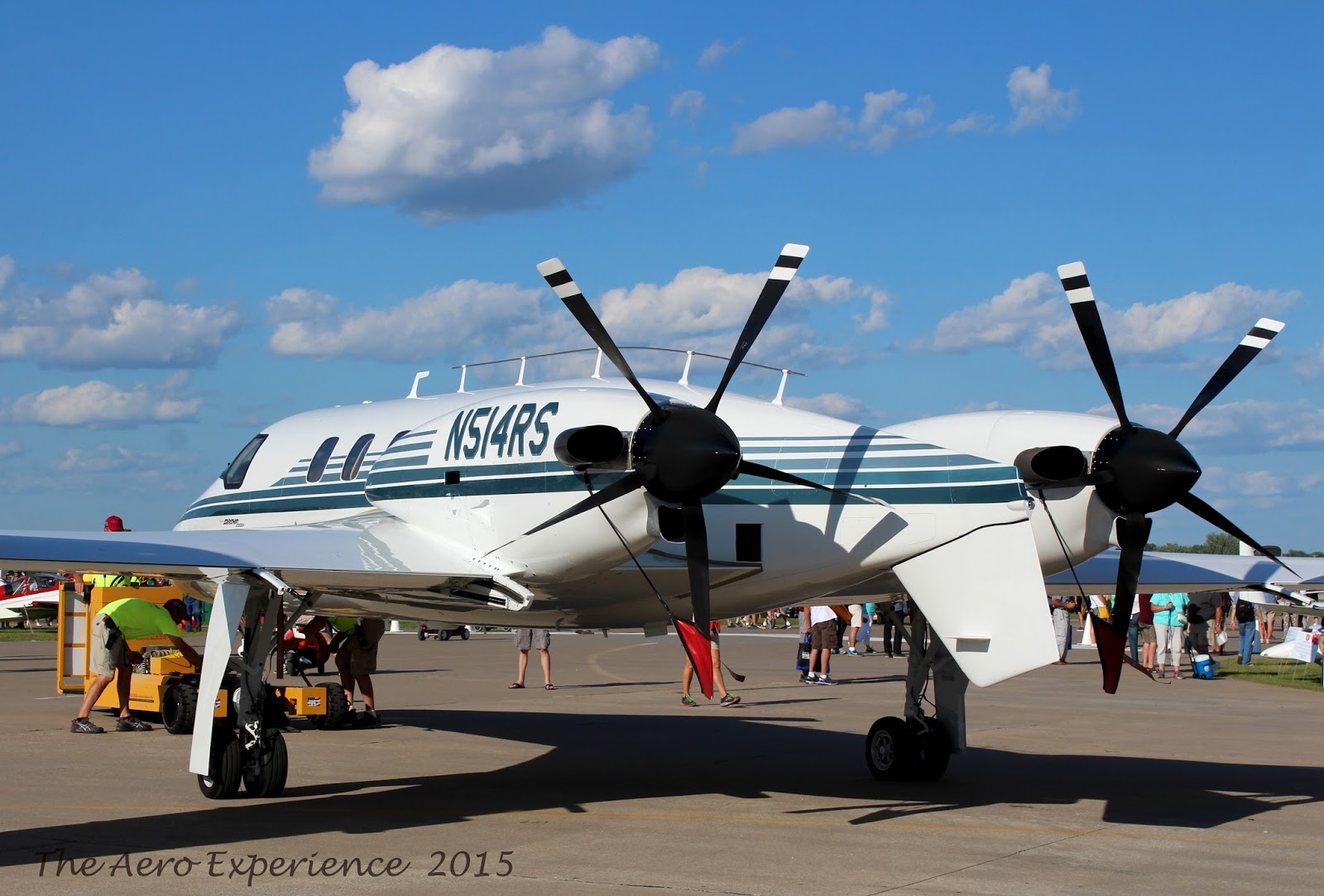 The Aero Experience: EAA AirVenture Oshkosh 2015: Boeing Plaza ...