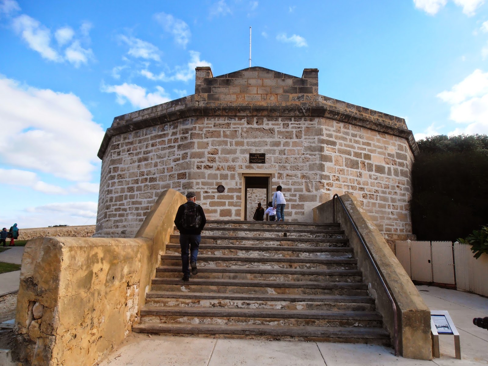 The Clarke's Aussie Adventure: 15 June 2013 - Advent Park, Maida Vale ...