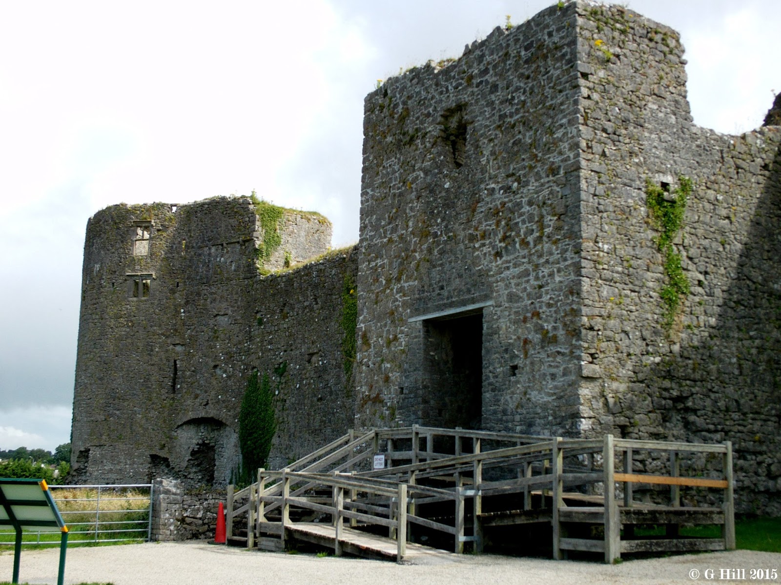 Ireland In Ruins: Roscommon Castle Co Roscommon