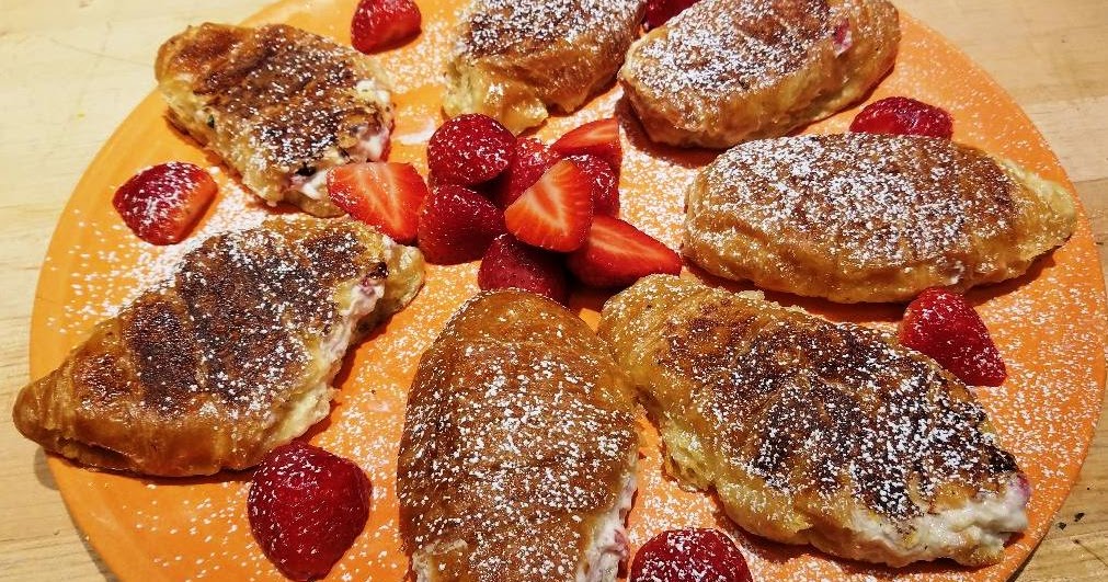 Cooking with Chef Alba : Ricotta and Strawberry Filled Croissants