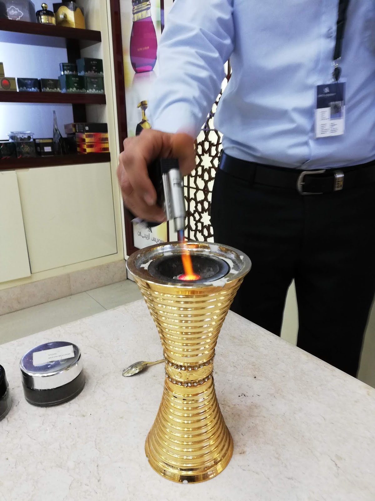 Arabian incense, perfumes, and oud - Munchie Musings