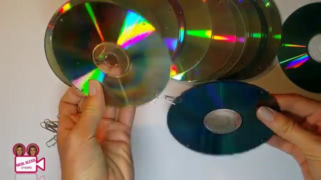 Membuat Tirai Unik dari CD Bekas | SWAKARYA (DO IT YOUR SELF)