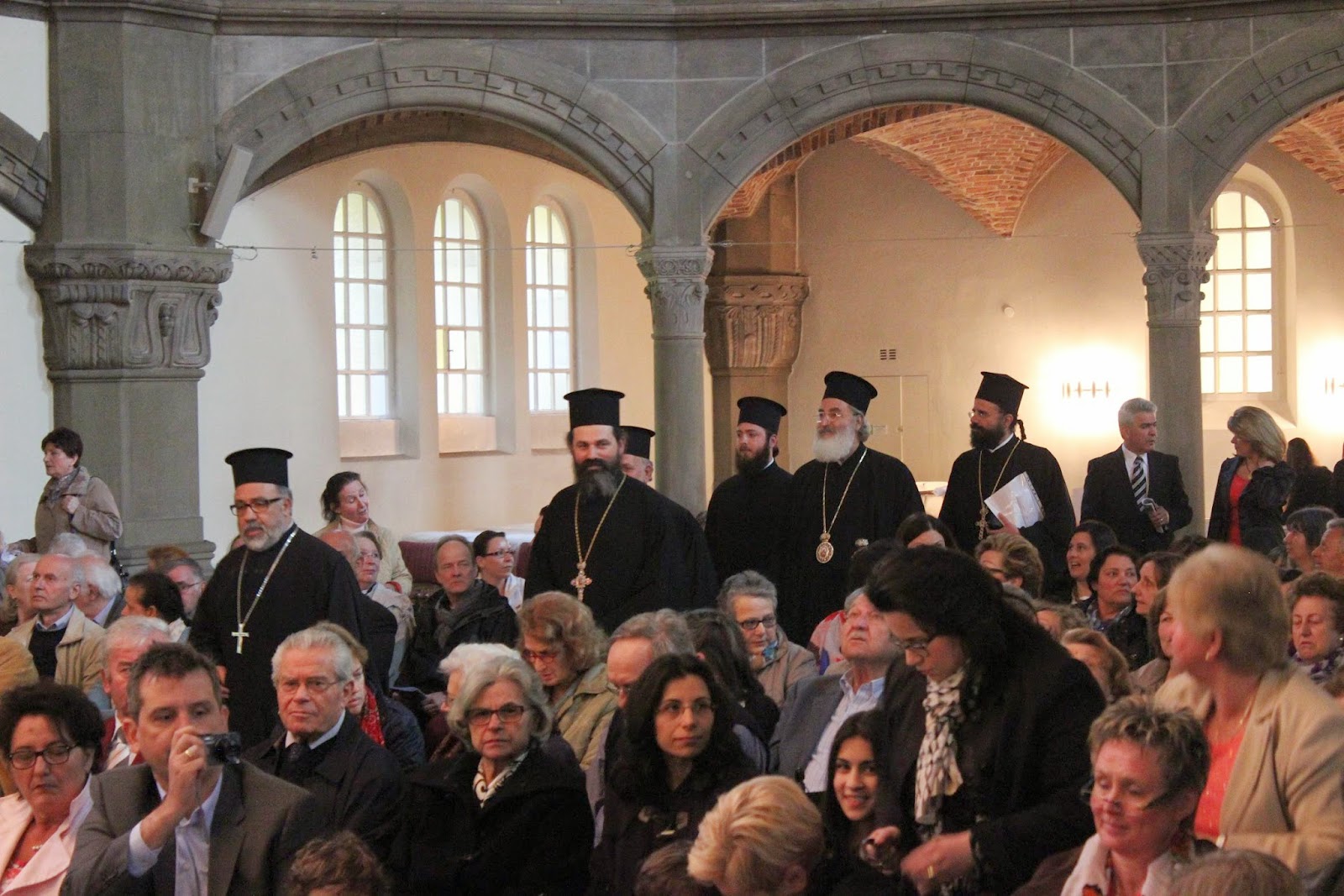 Ιδιωτική Οδός: Η ΠΑΡΟΥΣΙΑΣΗ ΤΟΥ ΤΕΤΡΑΔΙΟΥ ΤΟΥ ΠΑΤΡΙΑΡΧΗ ΣΤΟ ΑΝΝΟΒΕΡΟ ...