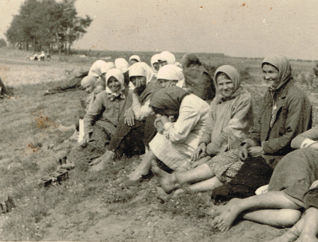 32 Vintage Photos Document Everyday Life of Soviet People During WWII ...