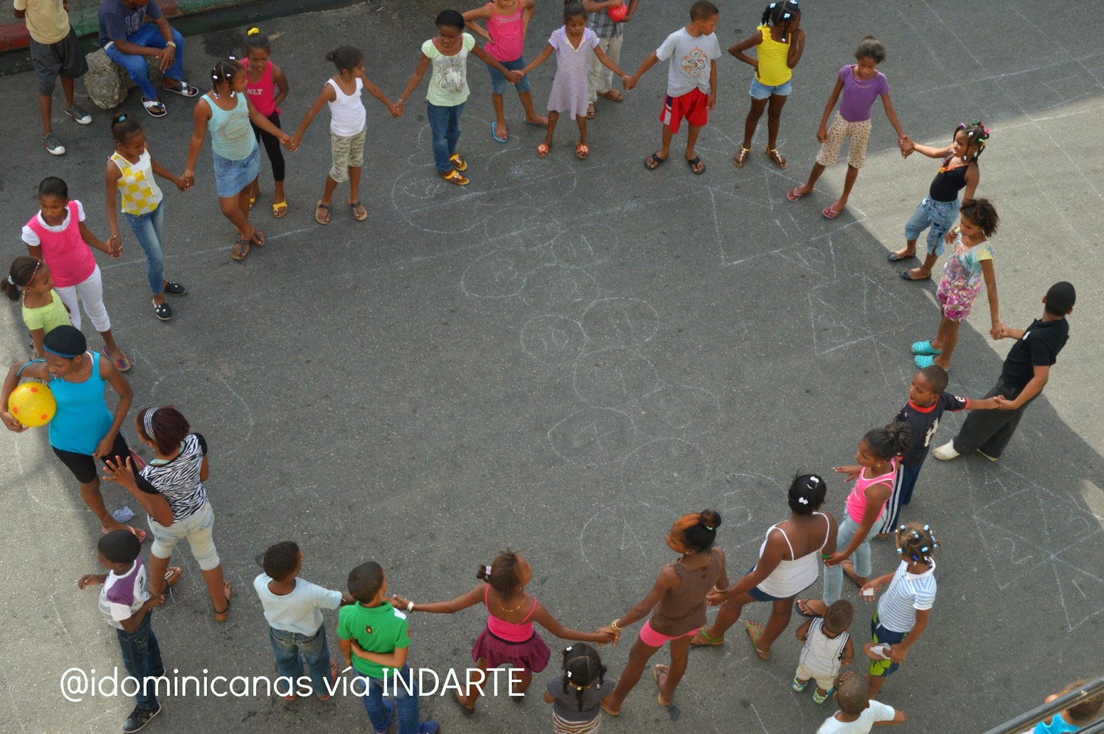 Juegan en favor de la Paz con Matarile en Capotillo – Imagenes Dominicanas