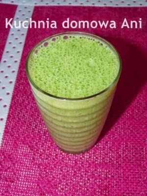 Kuchnia domowa Ani: Shrek Shake czyli koktajl bananowy ze szpinakiem