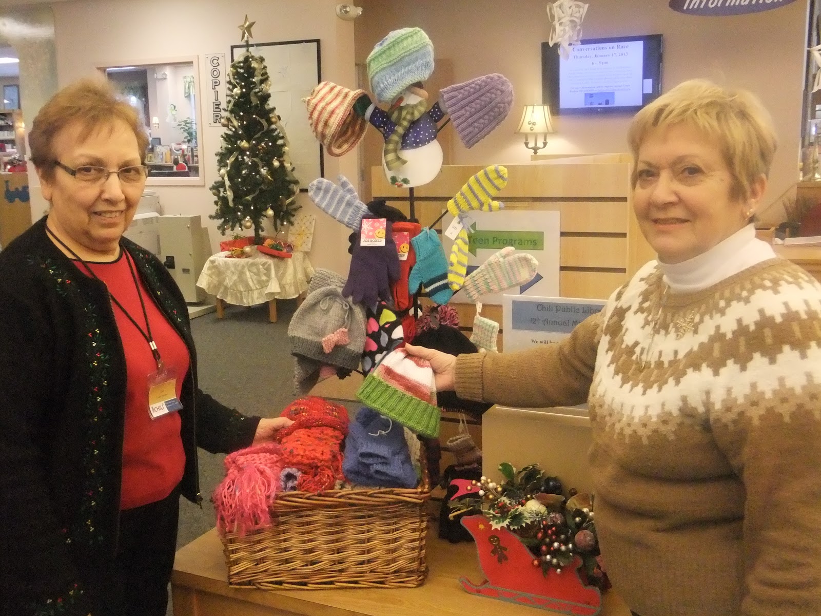 Chili Public Library Director s Blog Mitten Tree Chili Public Library Director s Blog Mitten Tree