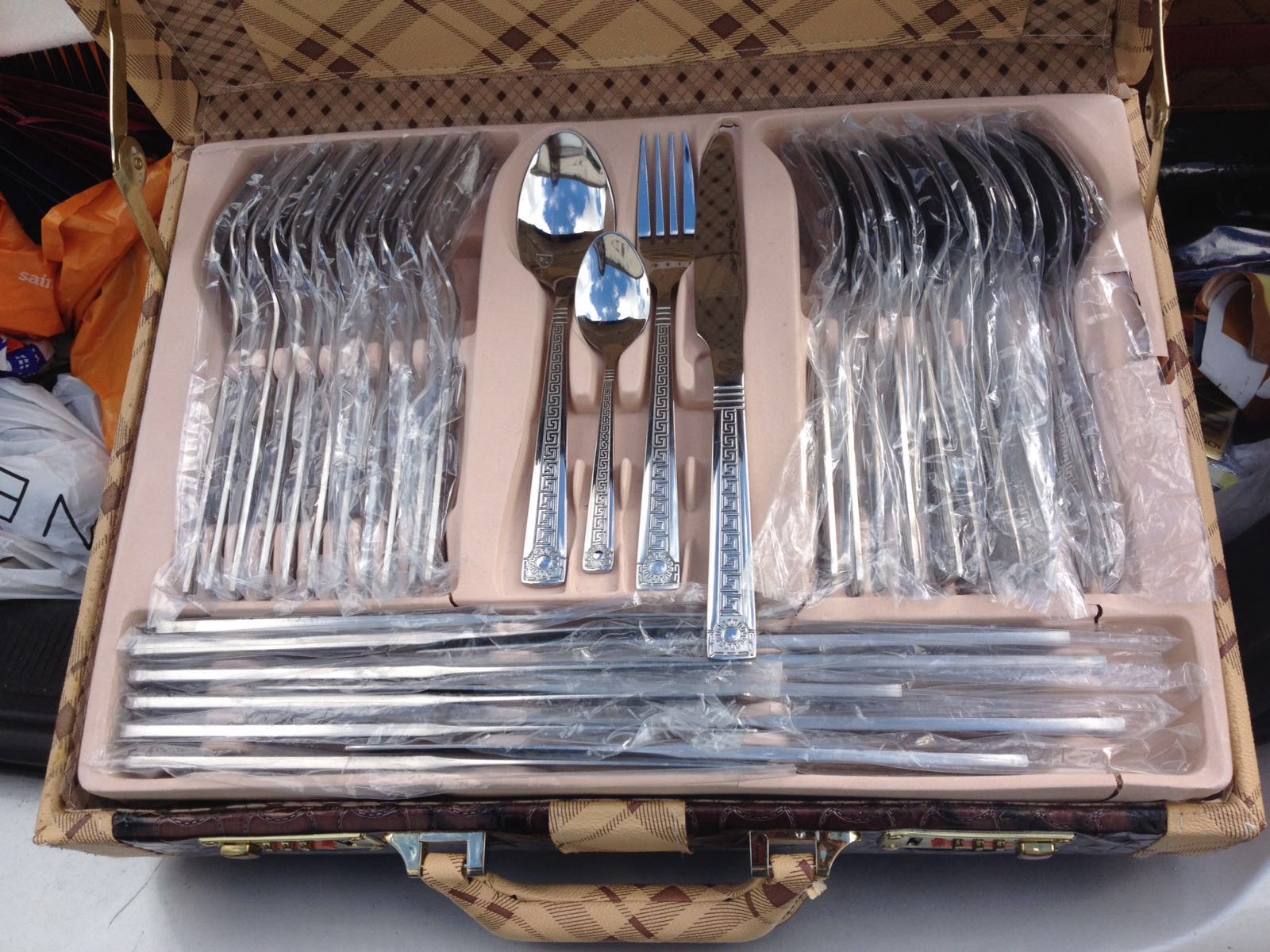 .: VYOMBO IMARA NA VILIVYOTIMIA VINARAHISISHA MAISHA YA JIKONI