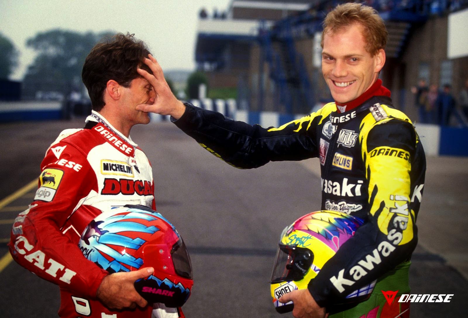 Racing Cafè: Photo #598 - Carl Fogarty & Scott Russell 1993