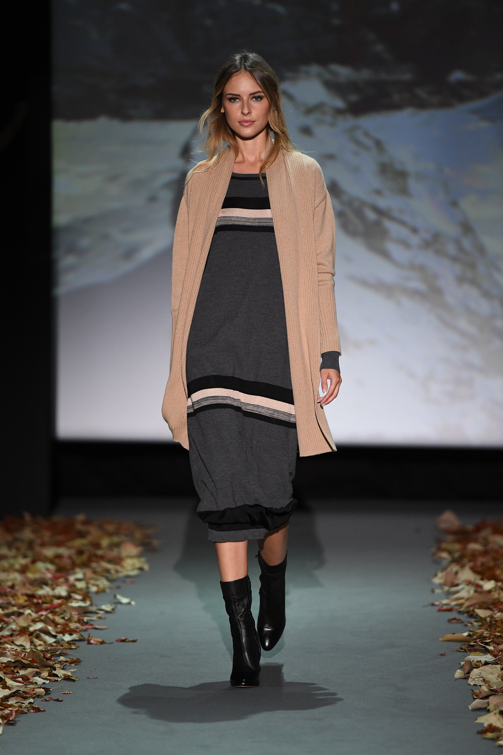 © Moda Glamour Italia: Falconeri: La nuova Collezione A/I 2016-17