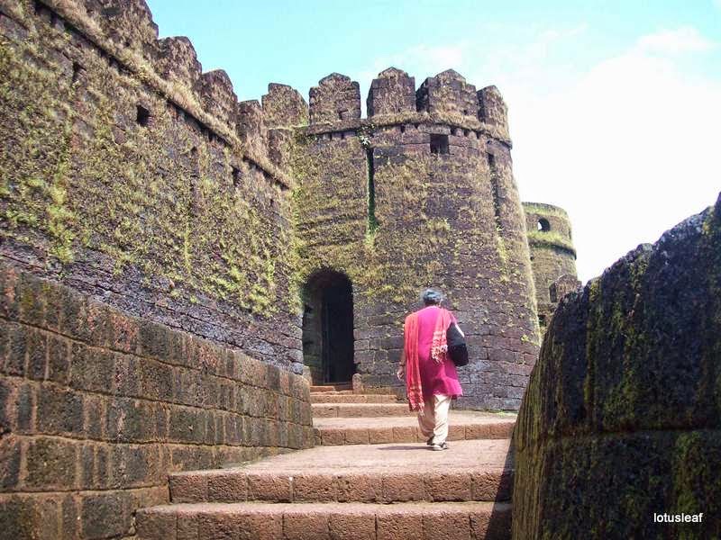 Travel Adventures: Magical Mirjan Fort