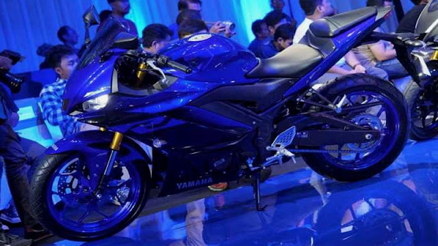 Yamaha R25 2019 Facelift 3 Pilihan warna Terbaru - Racing Drag