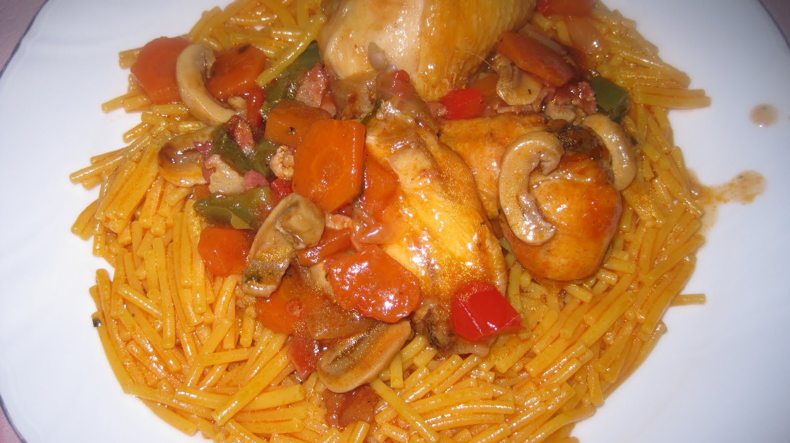 Recetas de cocina casera: FIDEOS CON POLLO.