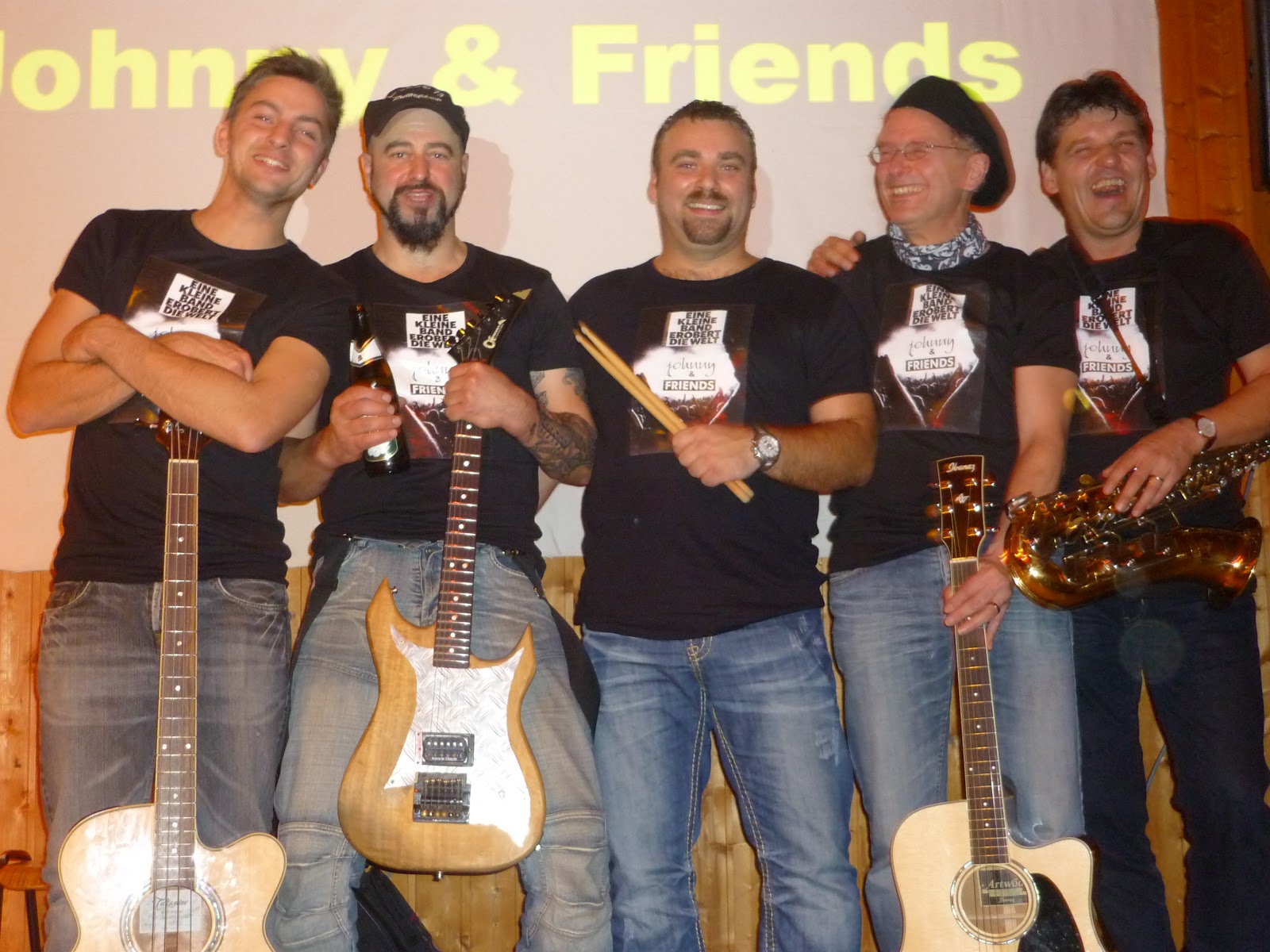 Johnny & Friends: Über uns