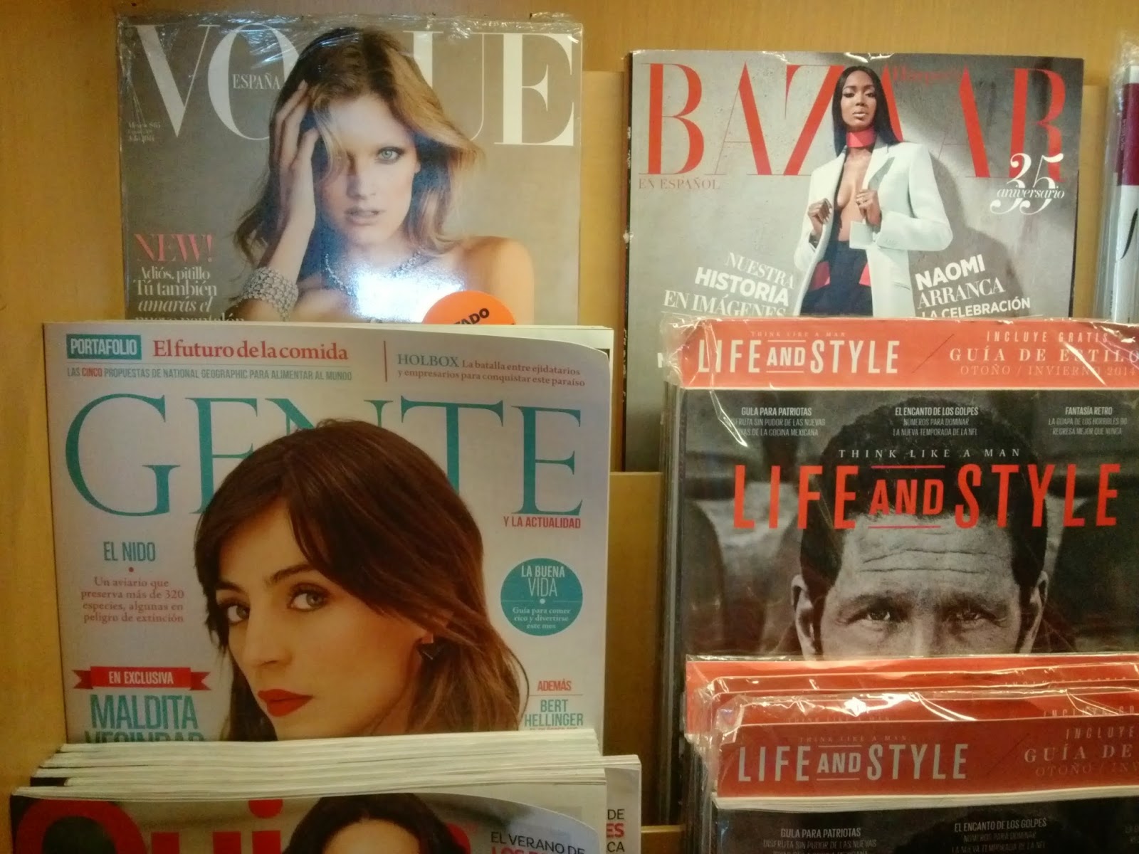 Semiótica Tania: Análisis Semiótico Portada de revista Vogue