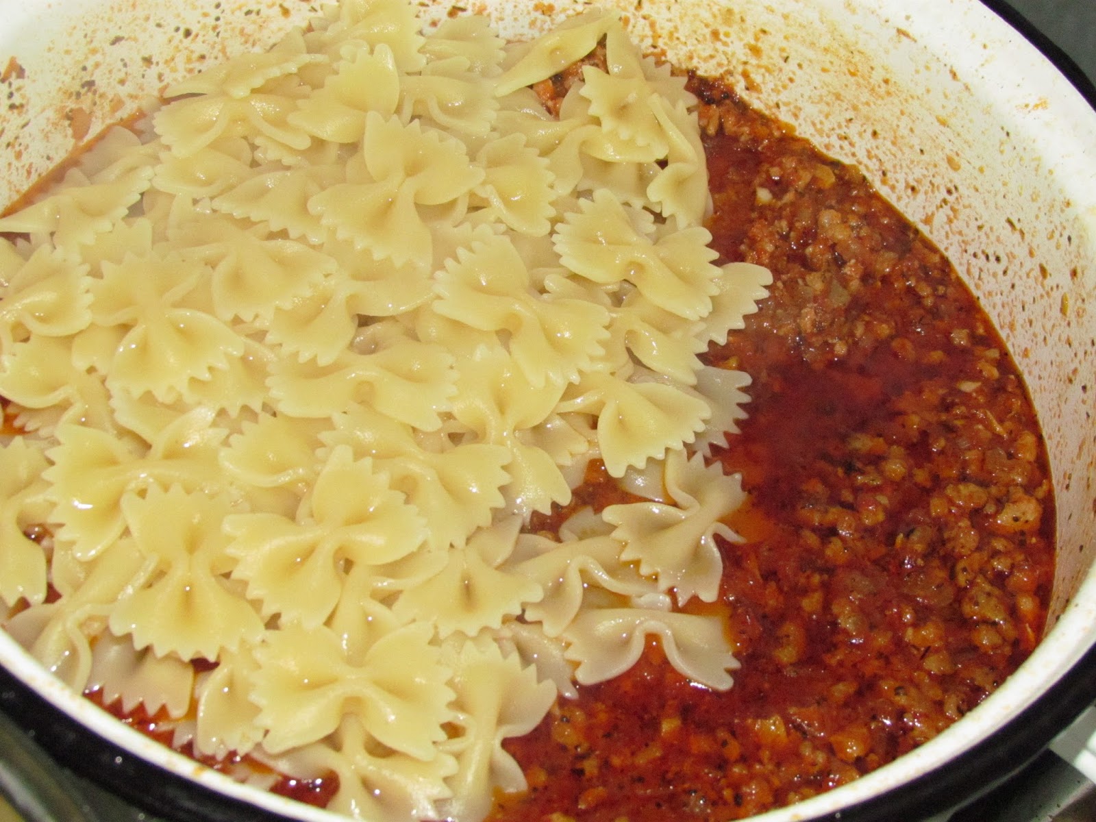 Top Cuisine avec Lavi: Farfalle bolognese