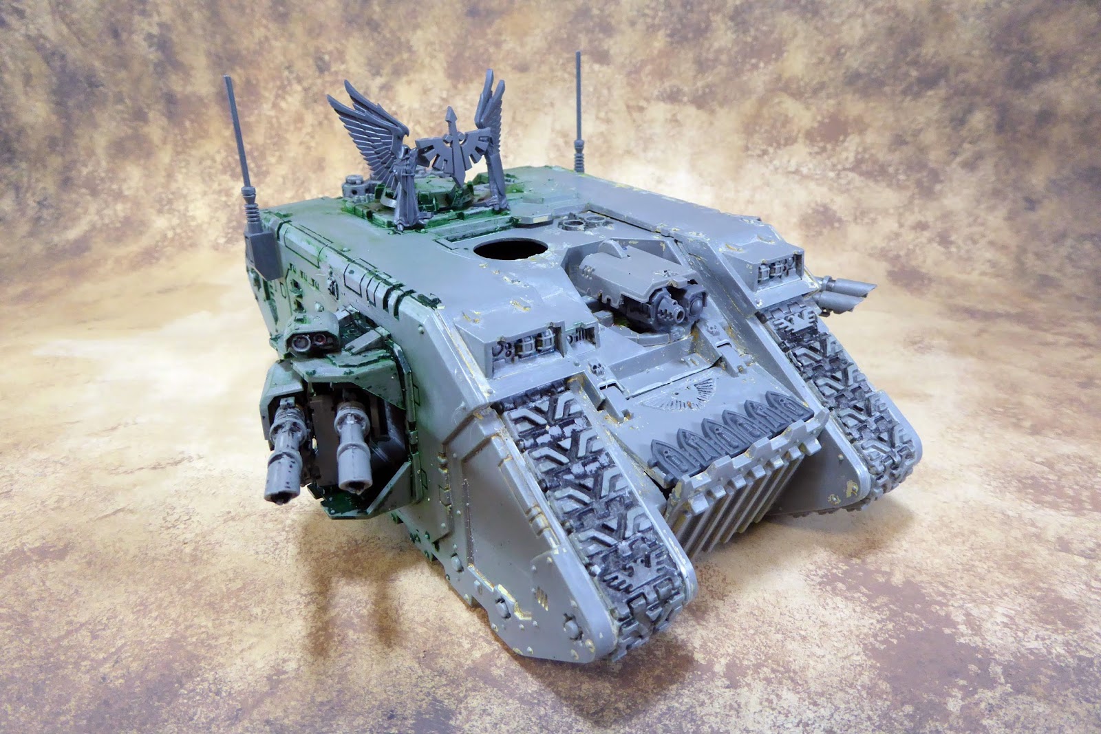Old School Gaming: Dark Angels: Landraider Excelsior Build