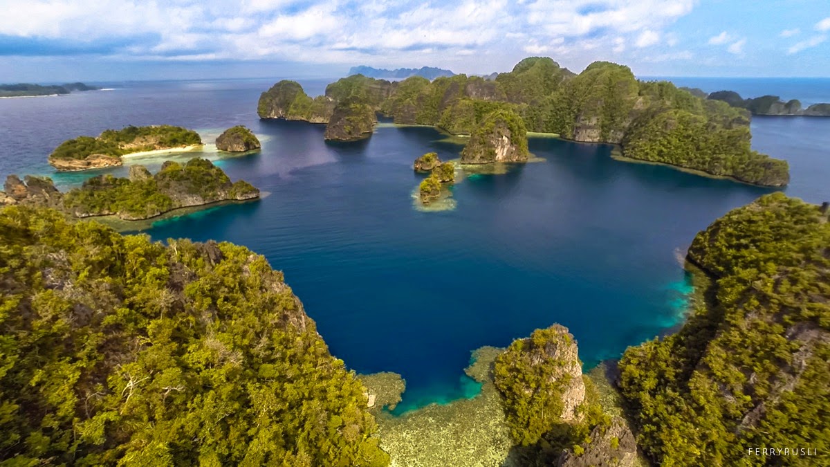 FERRYRUSLI PHOTOGRAPHY: BALBULOL AERIAL PHOTOGRAPHY - MISOOL RAJA AMPAT