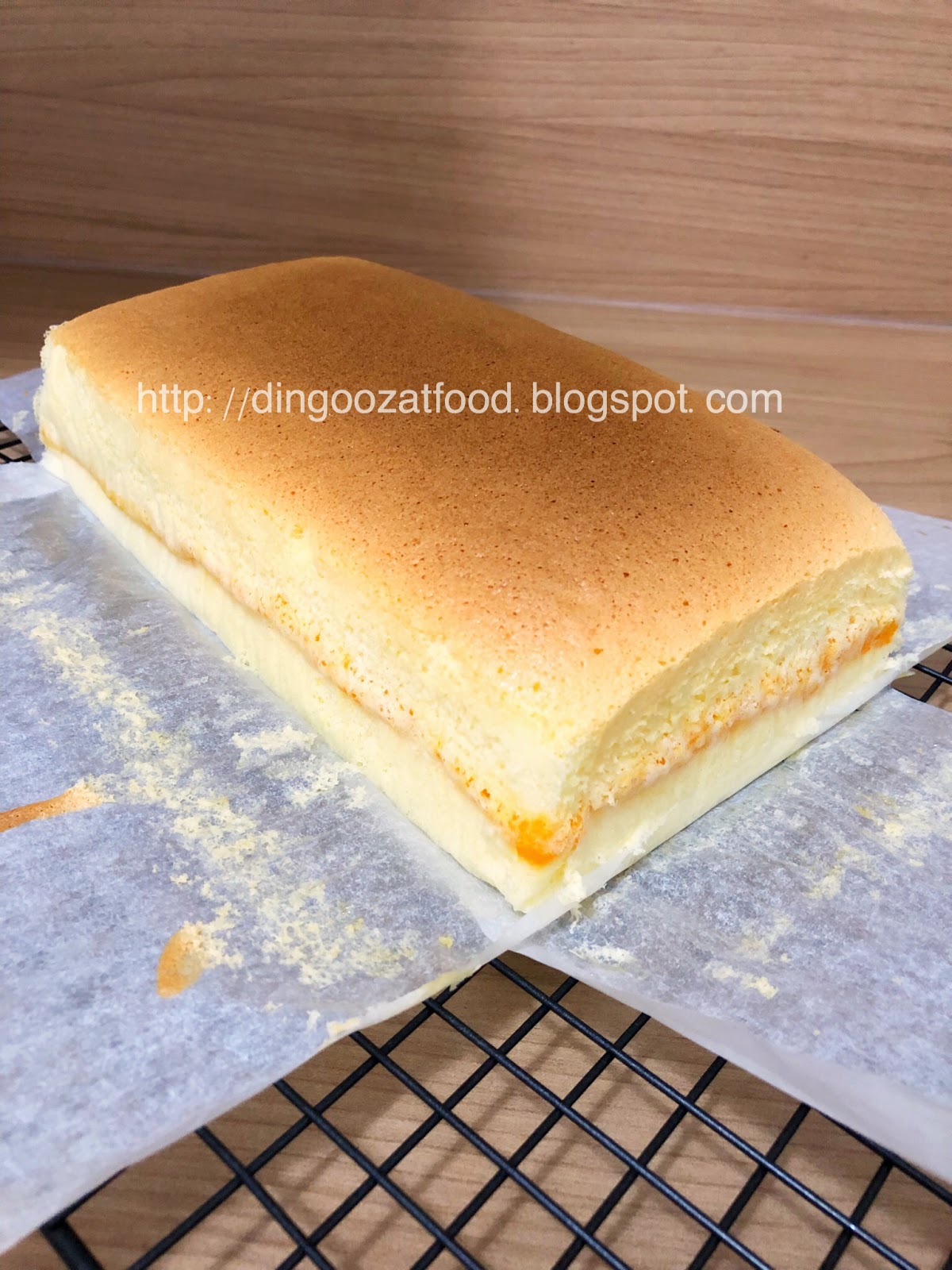 Miki's Food Archives : Cheese Sponge Cake aka Traditional Pillow ...