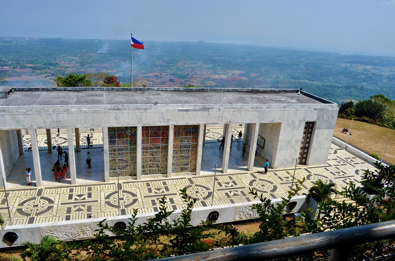 H E L L O ♥ K I M M Y : Exploring the History of Mt. Samat in Bataan