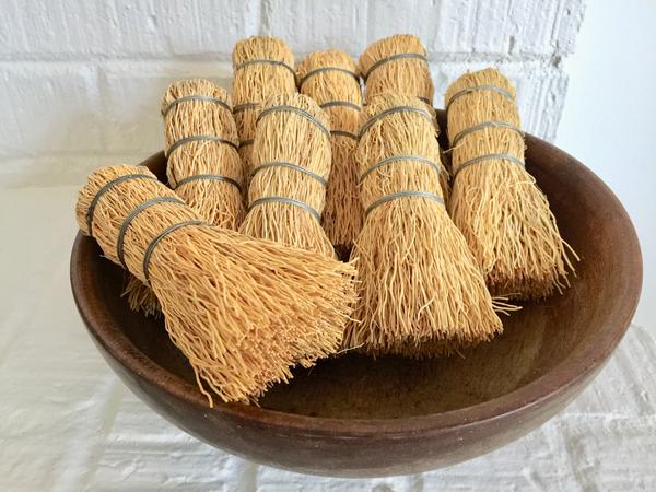 fort & field: caramel apple cupcakes