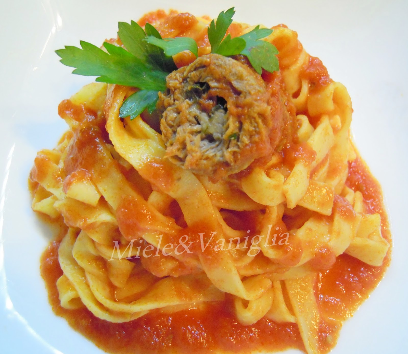 mieleevaniglia: Tagliatelle al Ragù di Braciole Salernitane