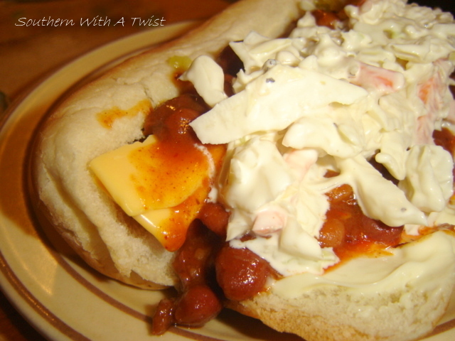 Southern With A Twist: Mama's Southern Slaw Dawg!